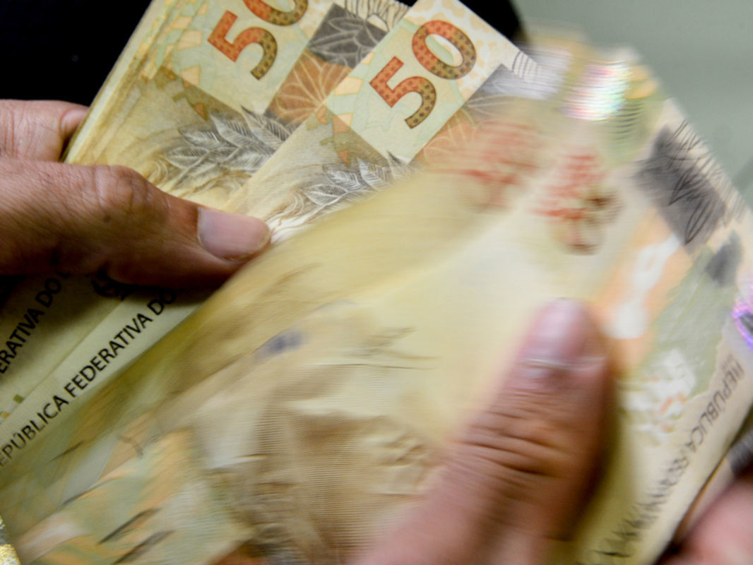 Teto do seguro-desemprego sobe para R$ 2.518,65 após reajuste - Jornal Fato